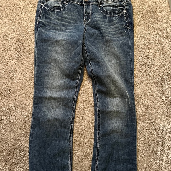 lei | Jeans | Lei Levis Ladies Jean 1 Fits 111 Cute Design On Pockets ...